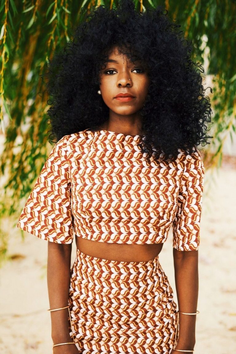 What Are the 7 Colors That Suit All Skin Tones?